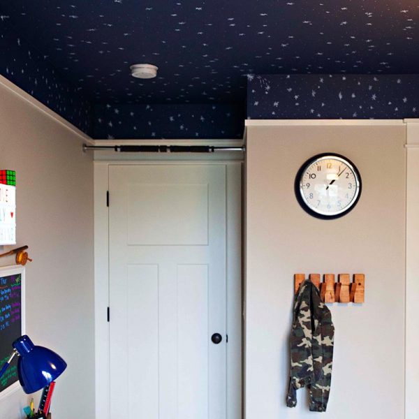 How to Paint Your Ceiling
