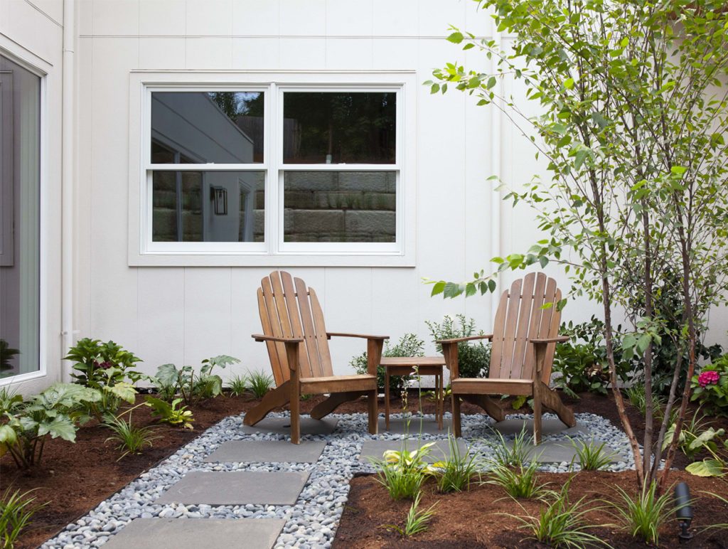The Best Exterior Colors for Outdoor Living