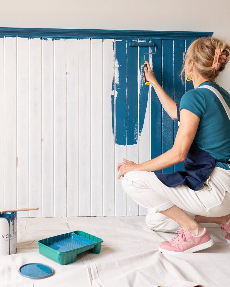 PAINT THIS: Colorful Wainscoting