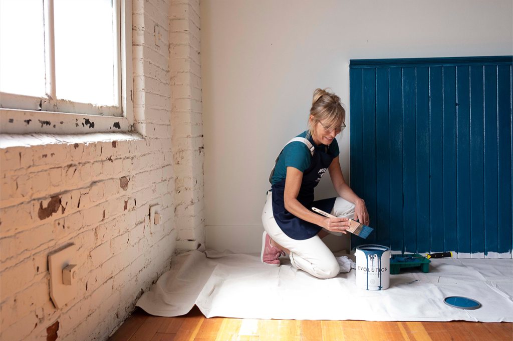PAINT THIS: Colorful Wainscoting